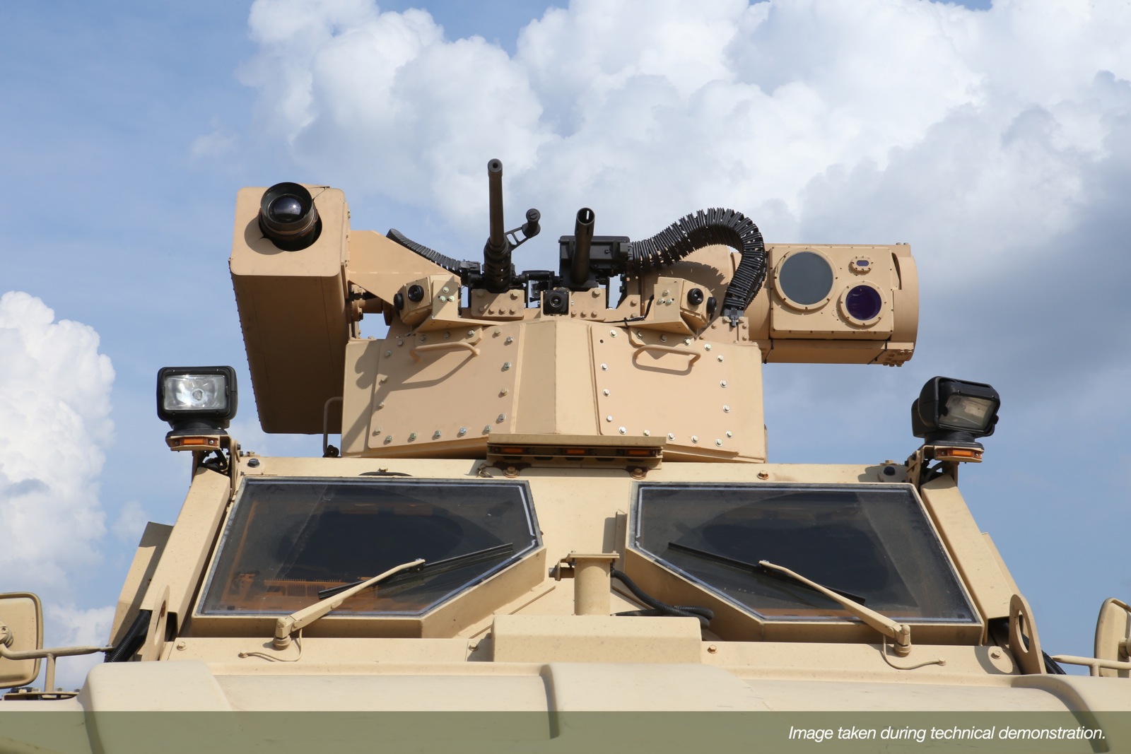 Moog Showcases the Reconfigurable Integrated-Weapons Platform (RiWP ...